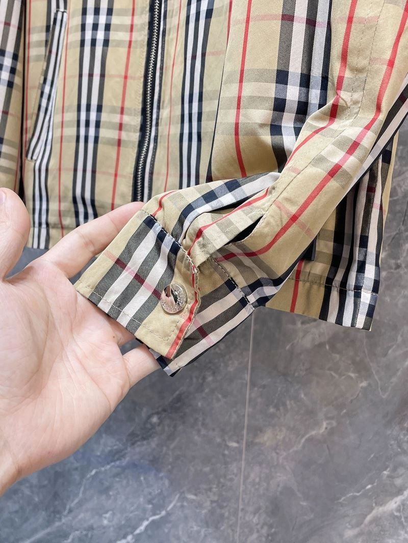 Accurate model Burberry Outwear