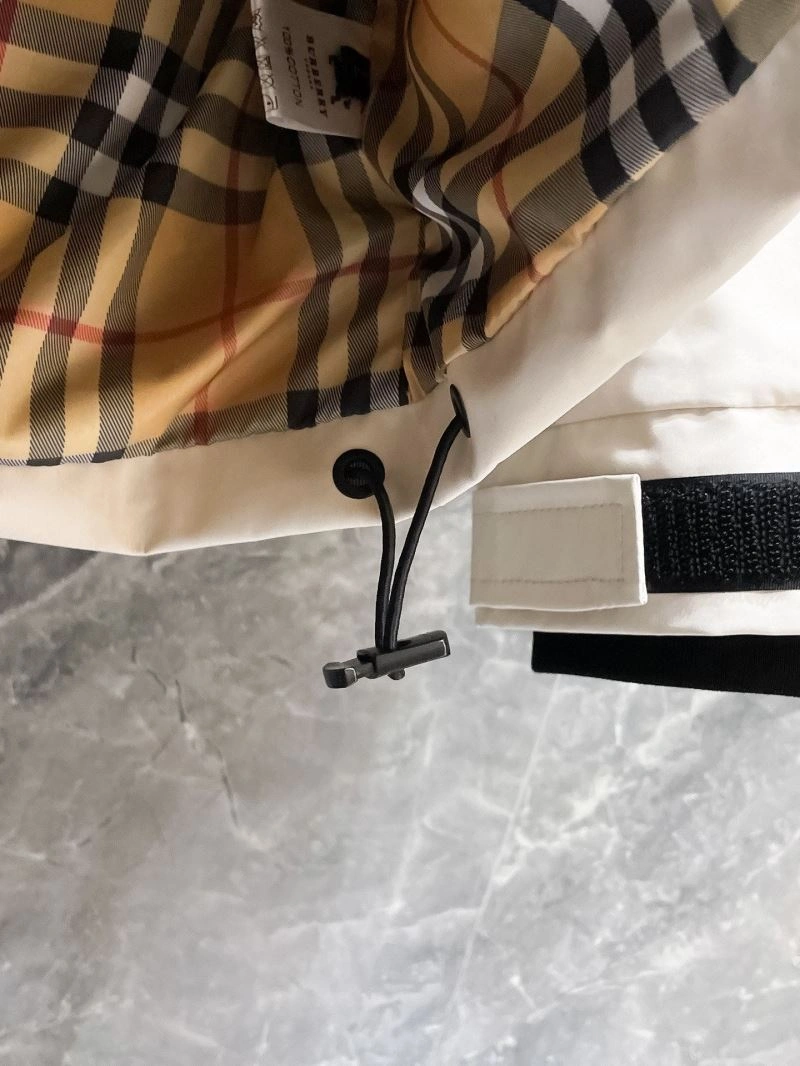 Top mirror Burberry Outwear