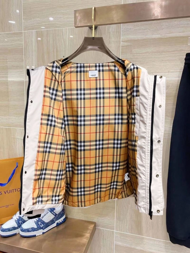 Top mirror Burberry Outwear