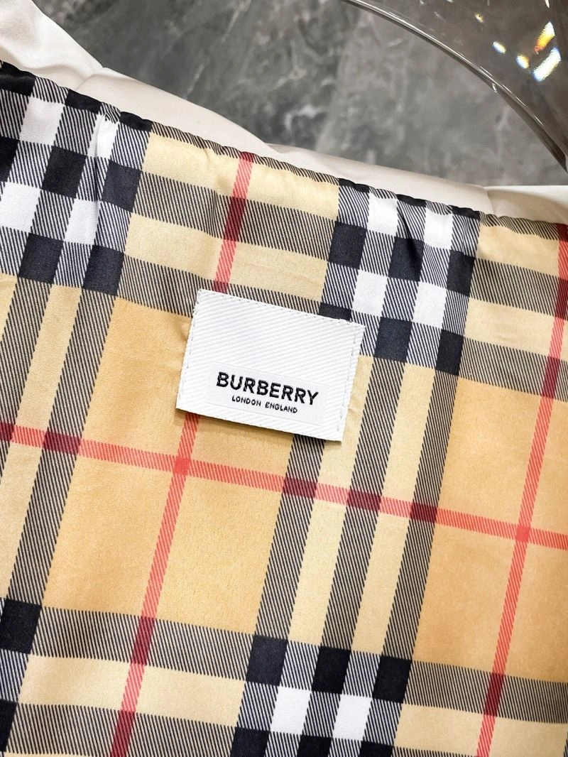 Top mirror Burberry Outwear