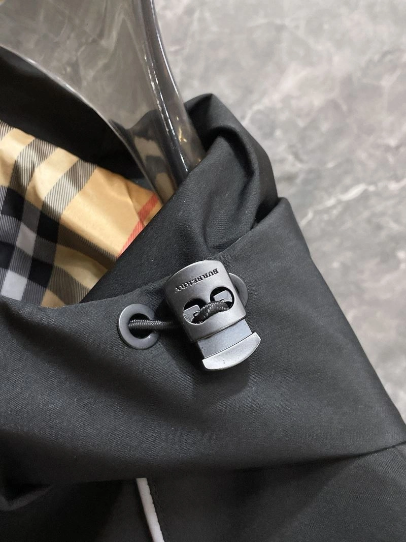 Legit Burberry Outwear