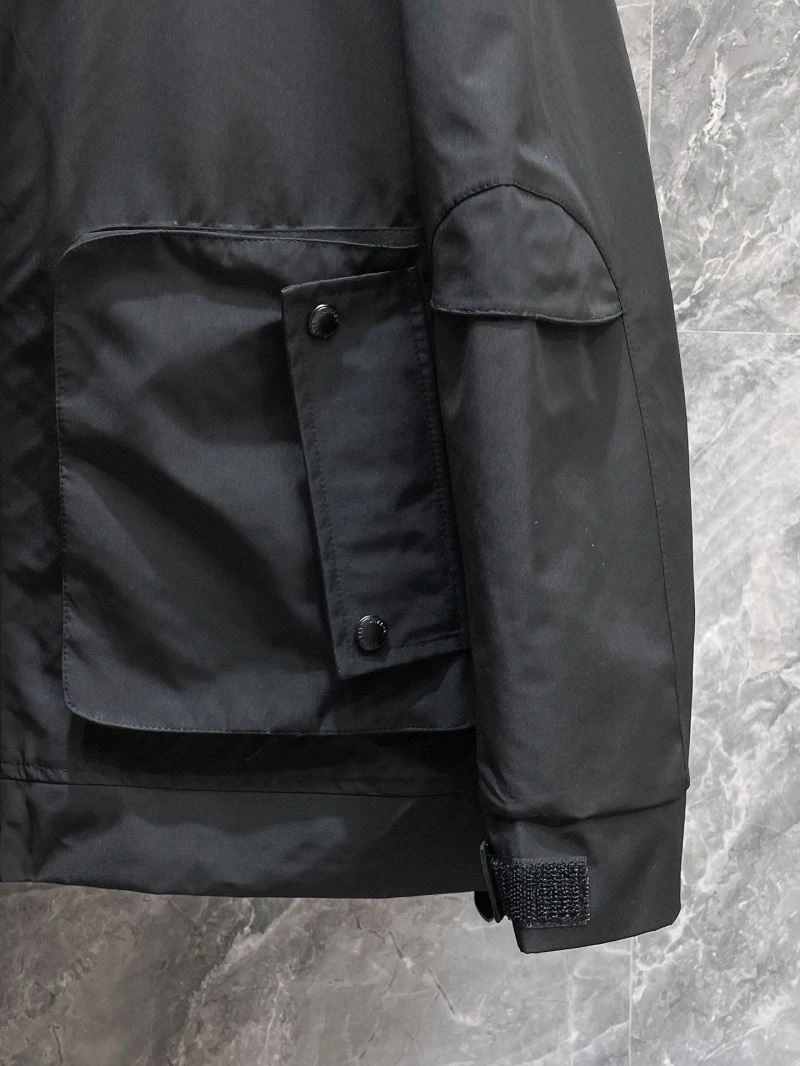 Legit Burberry Outwear