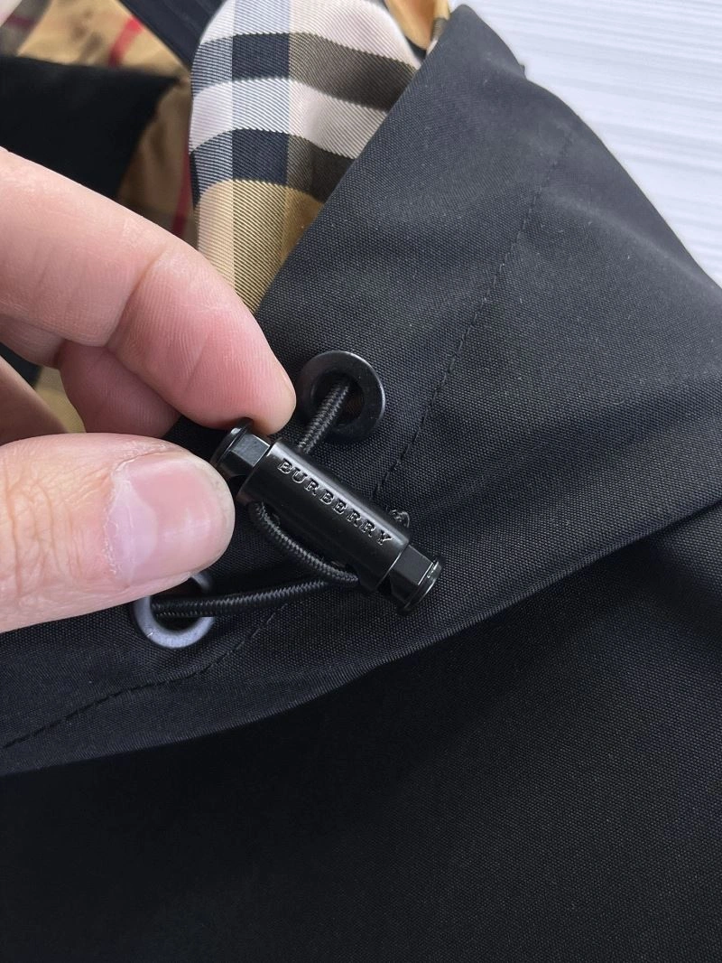 Bargain Burberry Outwear