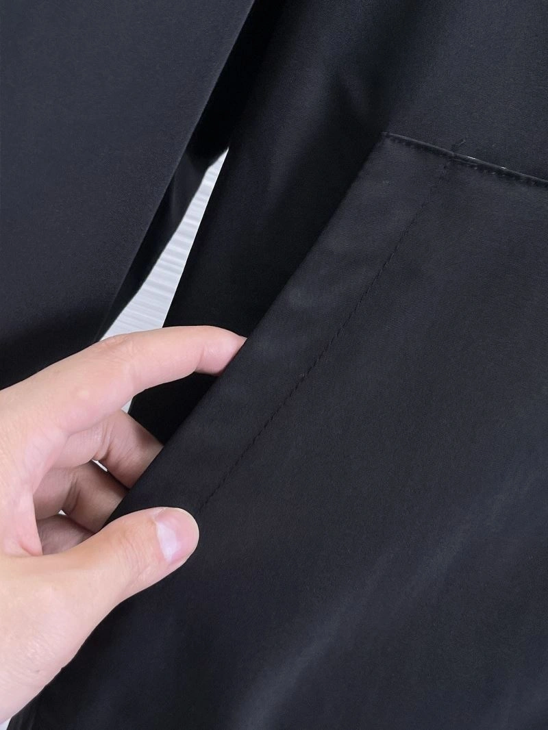 Bargain Burberry Outwear