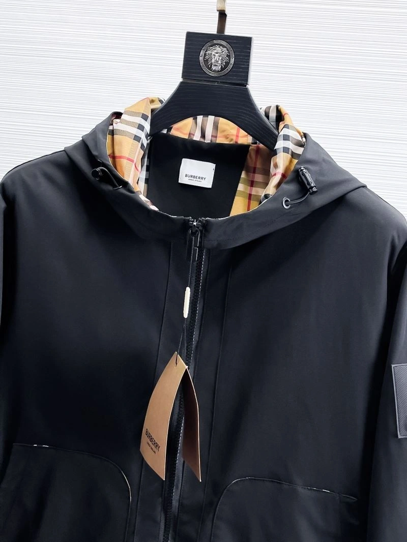 Bargain Burberry Outwear