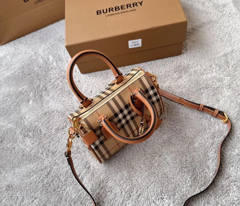 Accurate model Burberry Pillow Bags