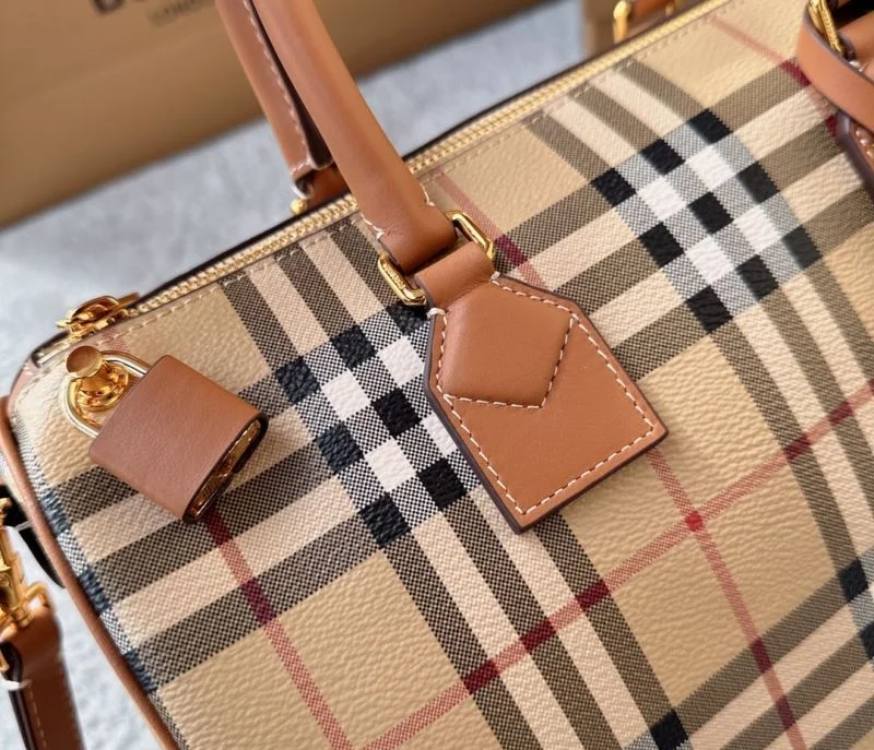 Low-cost Burberry Pillow Bags