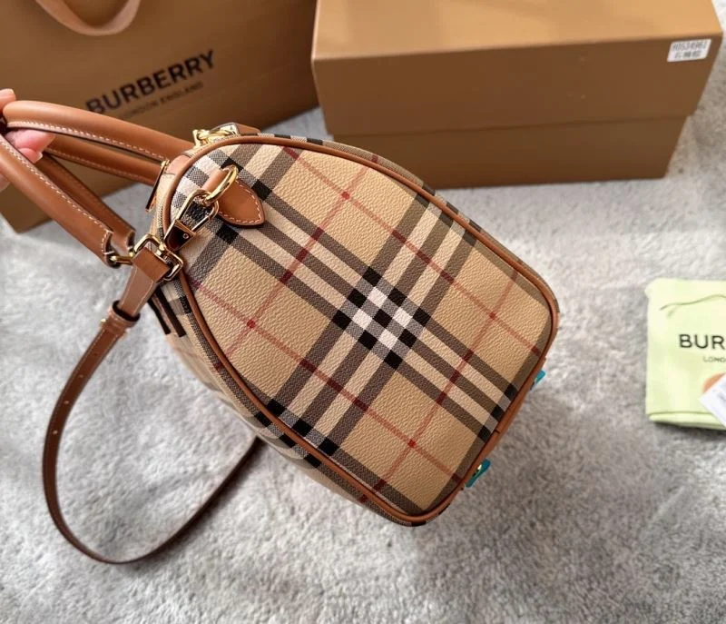 Low-cost Burberry Pillow Bags