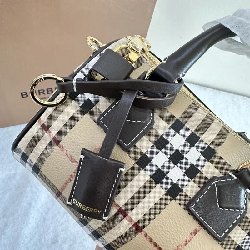 Low-cost Burberry Pillow Bags