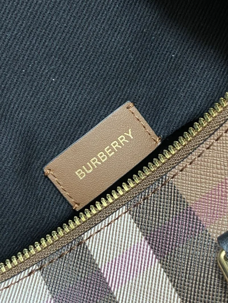 Accurate model Burberry Pillow Bags