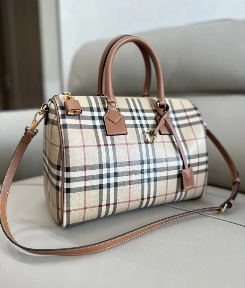 Accurate model Burberry Pillow Bags
