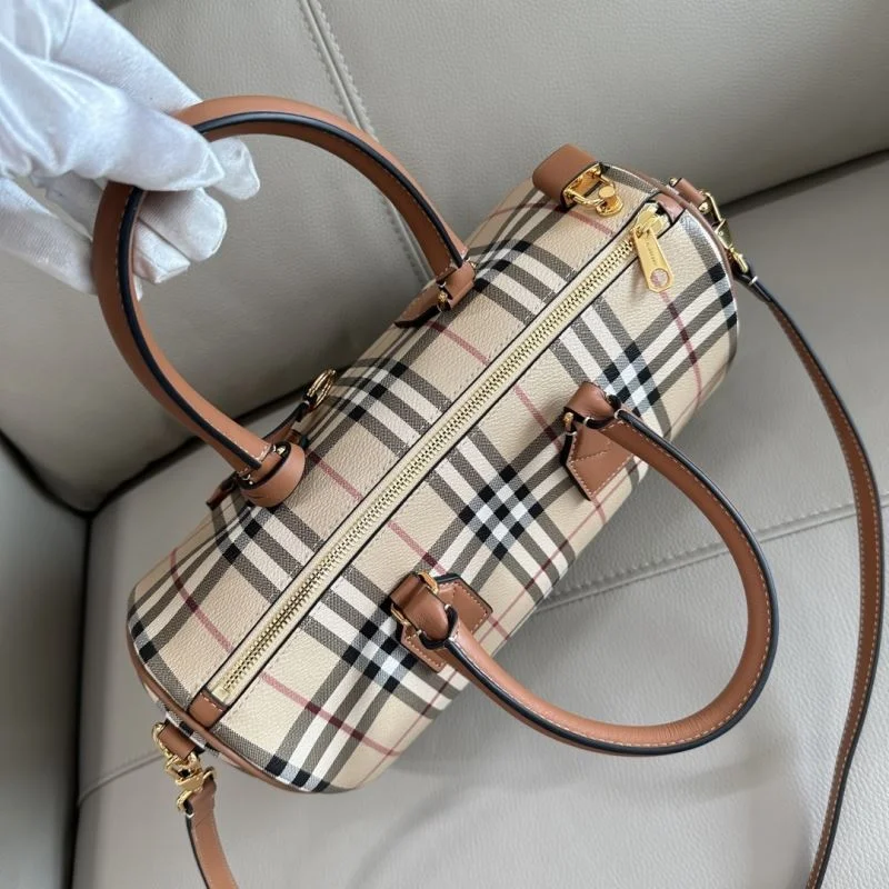 Accurate model Burberry Pillow Bags