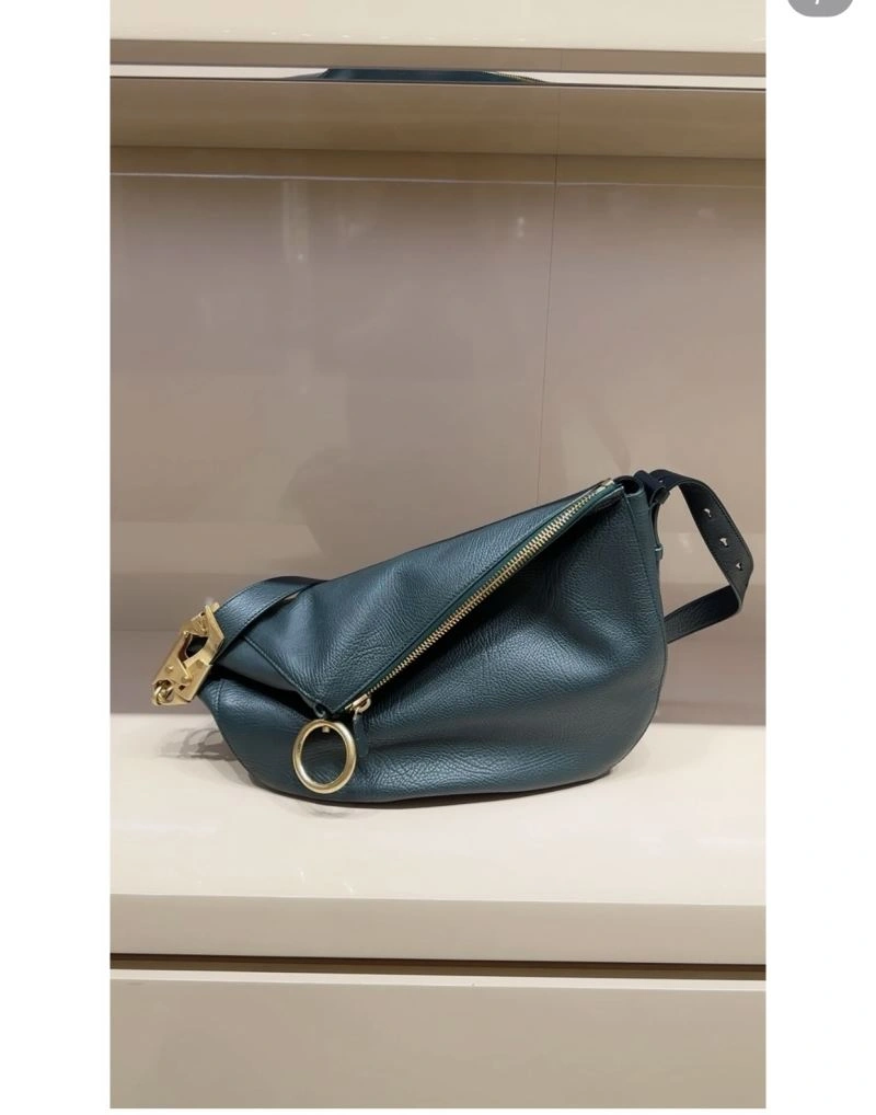 Value-priced Burberry Satchel Bags