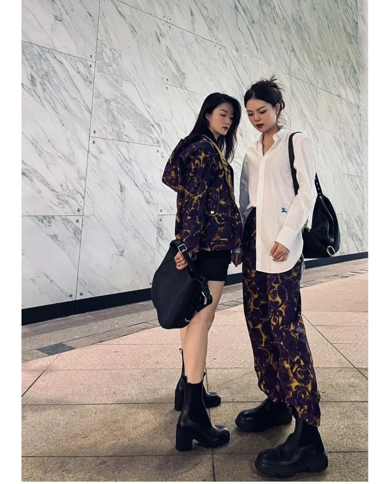 Low-cost Burberry Satchel Bags