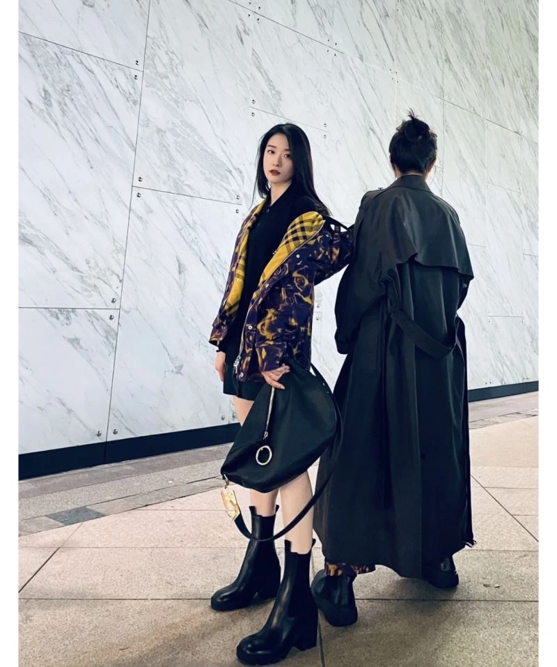 Low-cost Burberry Satchel Bags