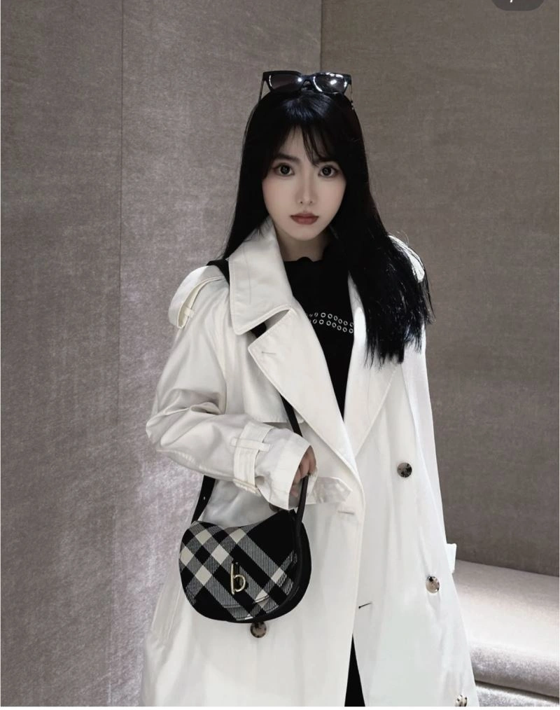 High accuracy Burberry Satchel Bags