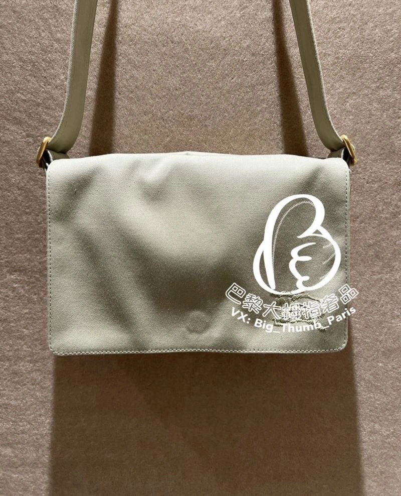 Value-priced Burberry Satchel Bags