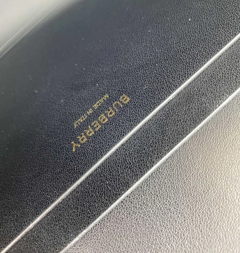 Accurate model Burberry Satchel Bags