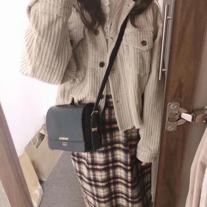 Accurate model Burberry Satchel Bags