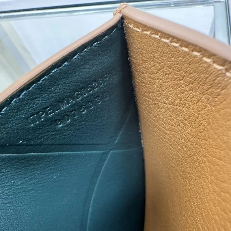 Bargain Burberry Satchel Bags