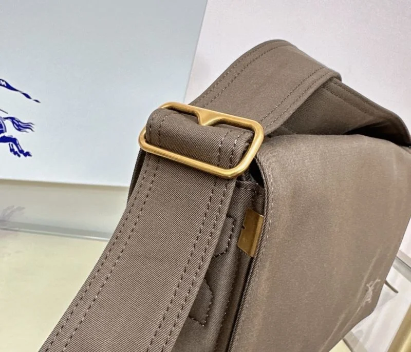 Accurate model Burberry Satchel Bags