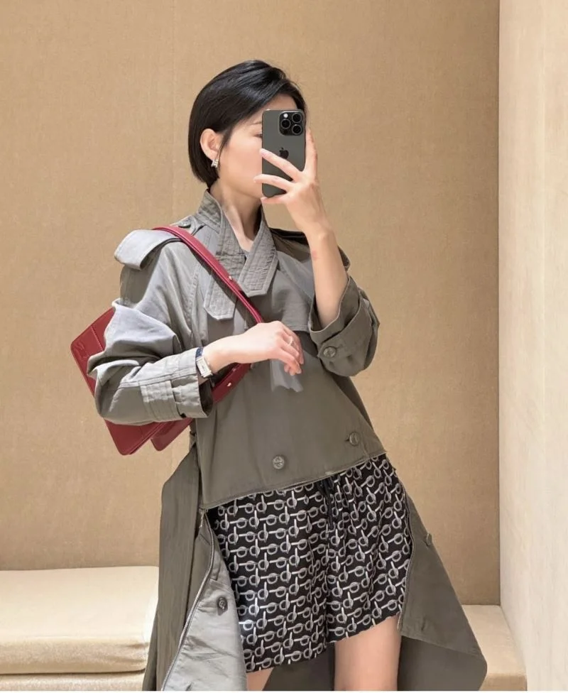 Top mirror Burberry Satchel Bags
