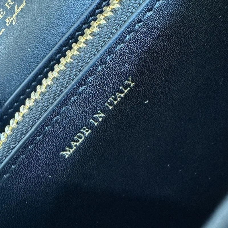 Inexpensive Burberry Satchel Bags