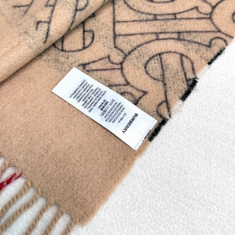 Low-cost Burberry Scarf