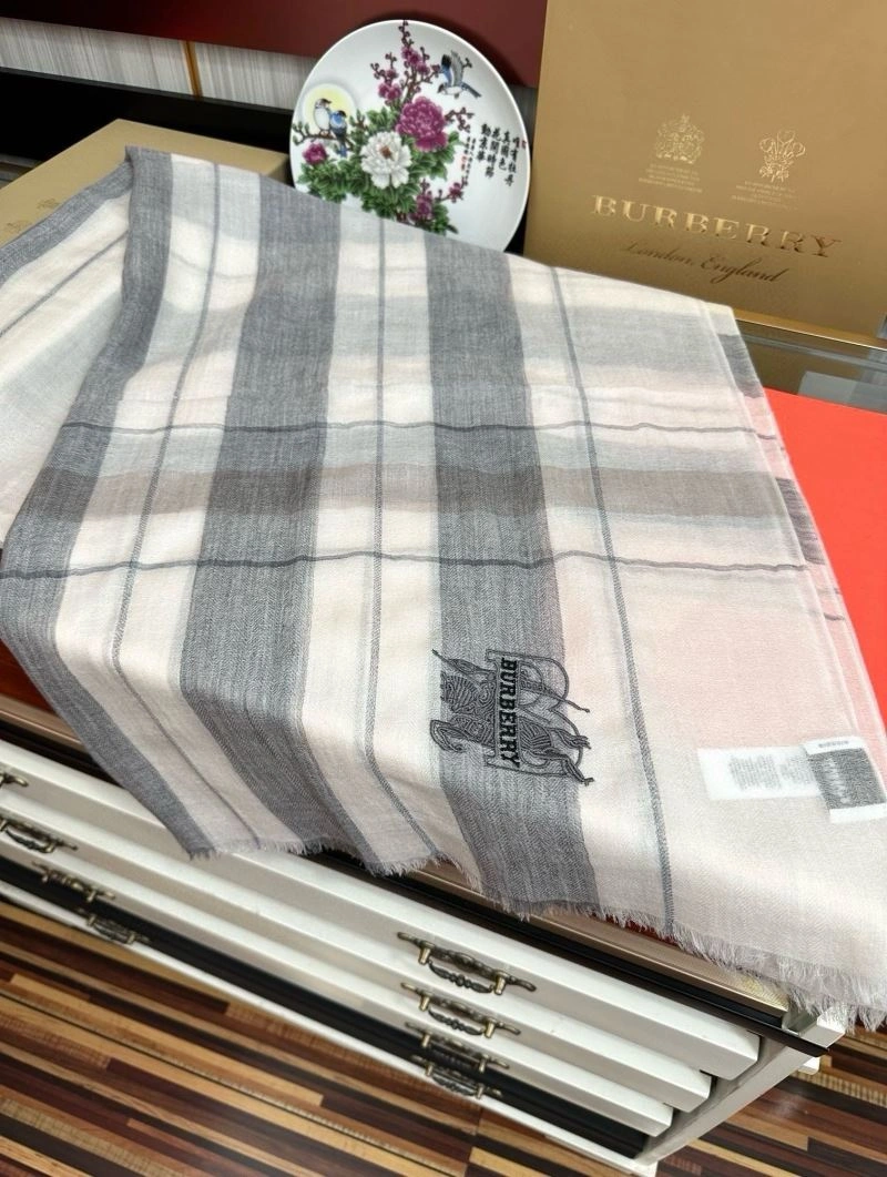 Brand-original Burberry Scarf
