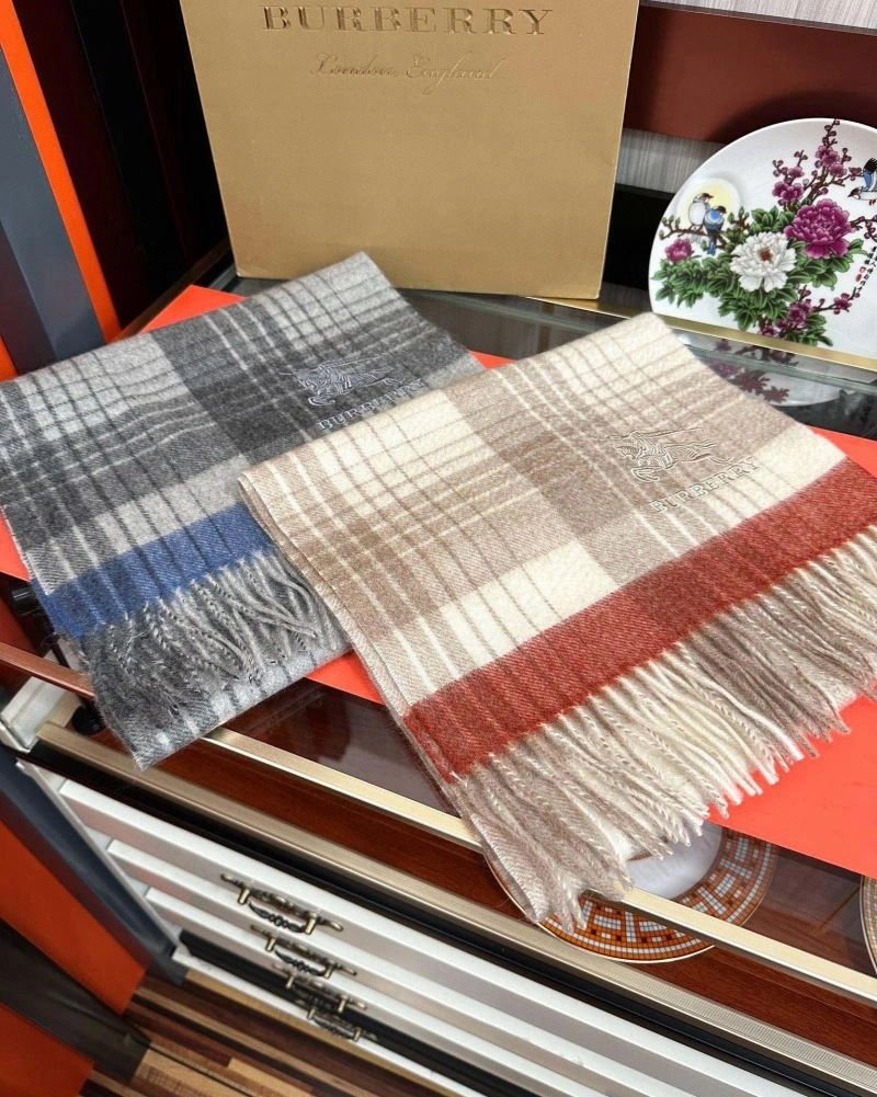 Legit Burberry Scarf