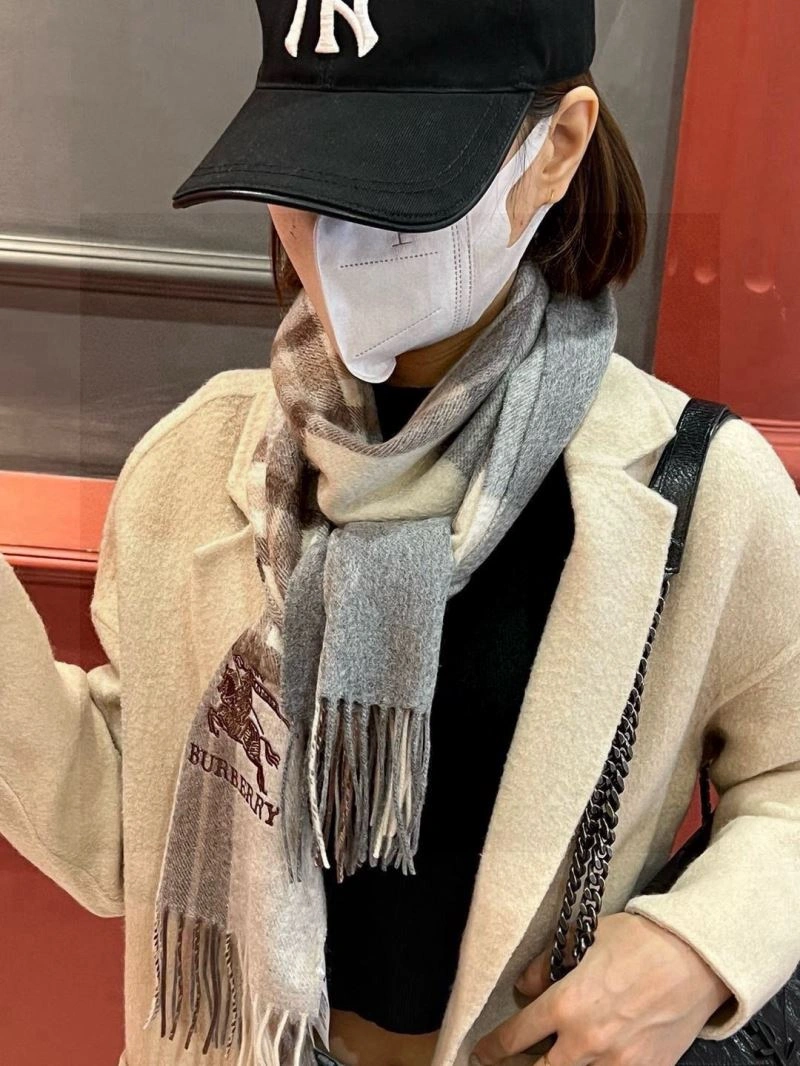Official Burberry Scarf