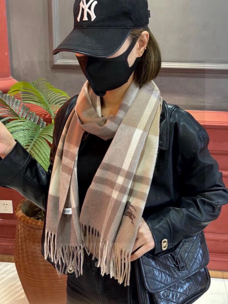 Factory-made Burberry Scarf