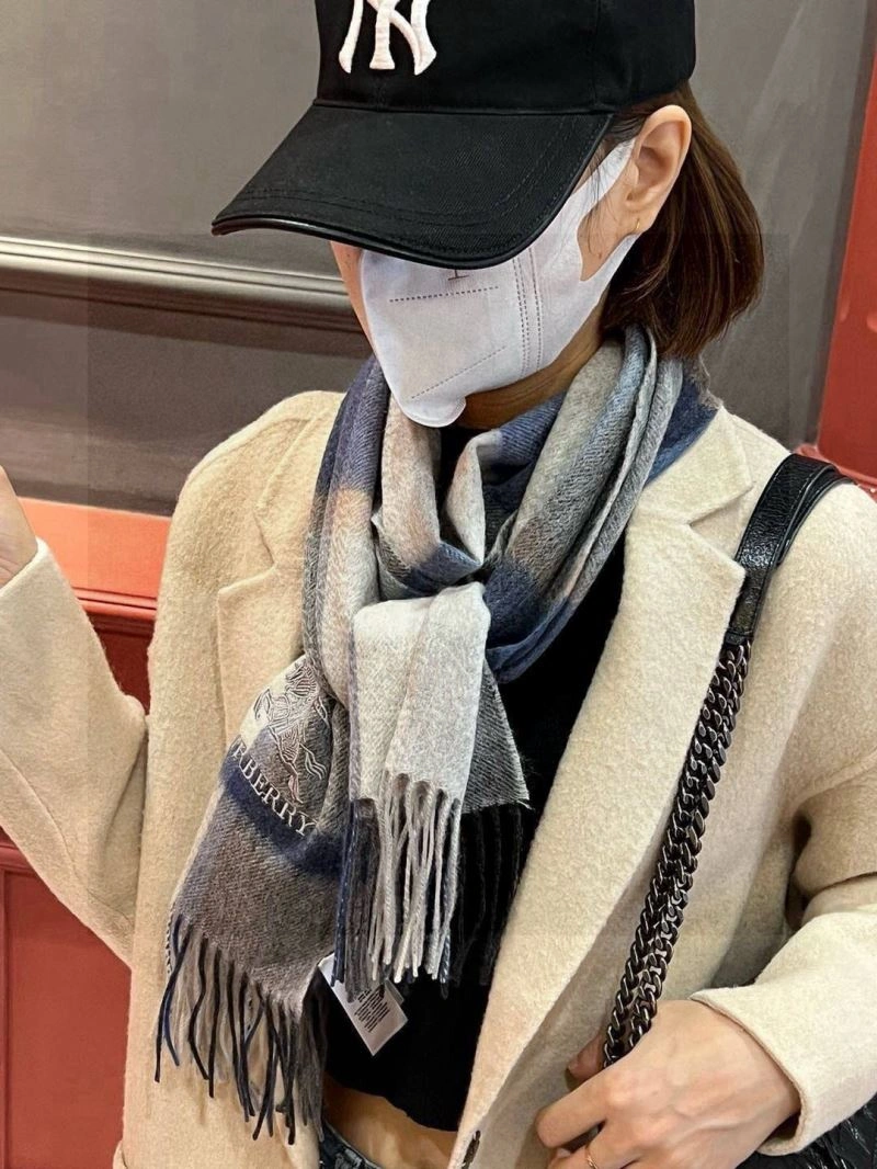 Perfect replica Burberry Scarf