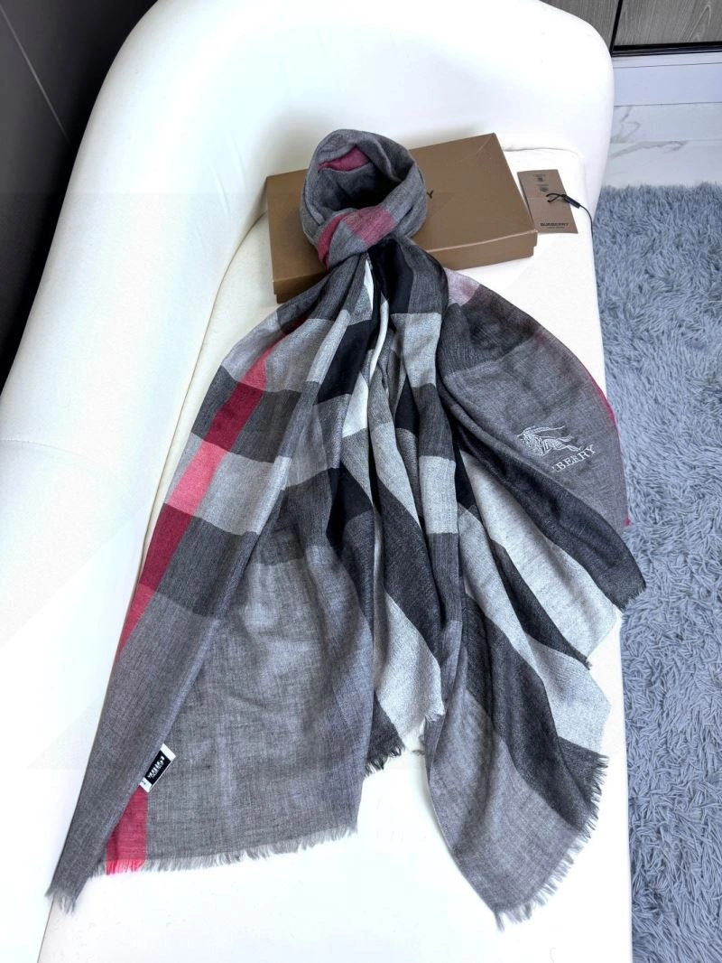 Low-cost Burberry Scarf