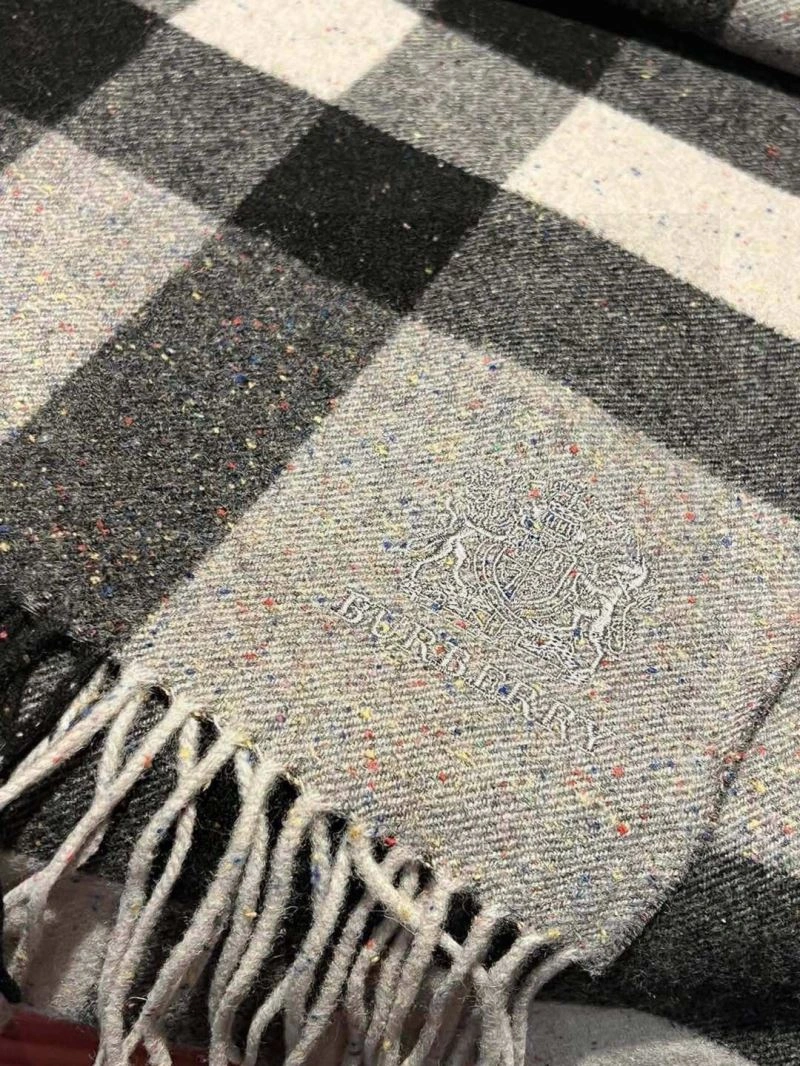 High accuracy Burberry Scarf