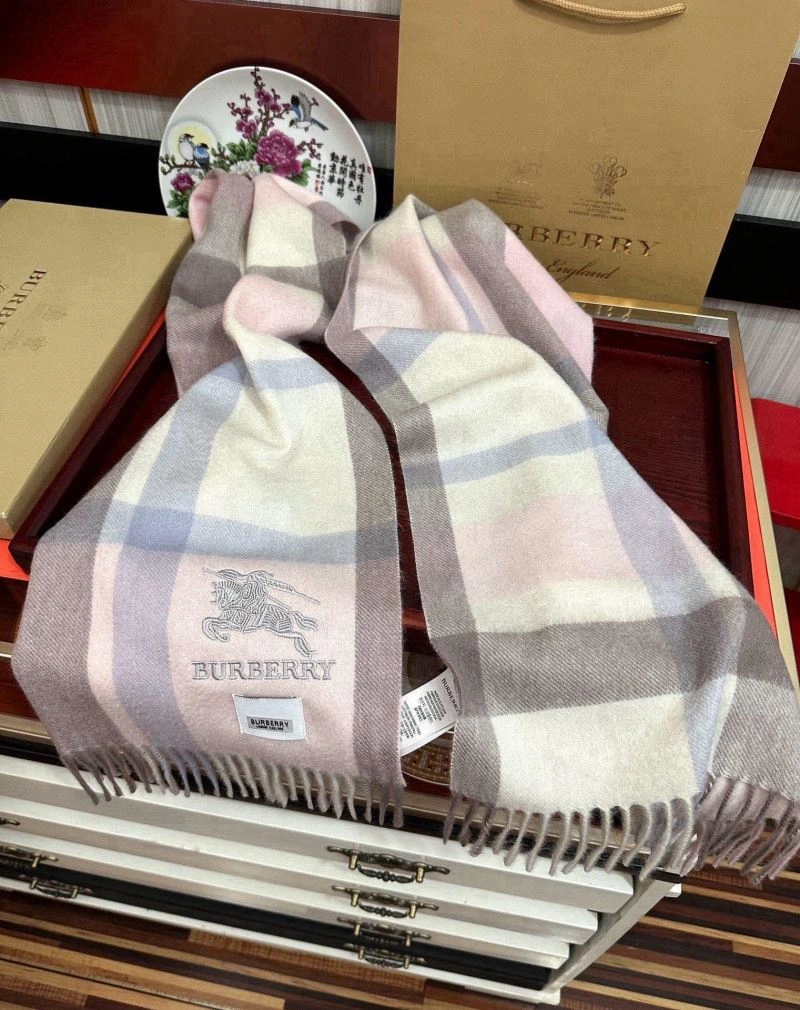 Top match Burberry Scarf