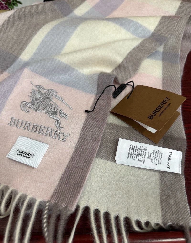 Top match Burberry Scarf
