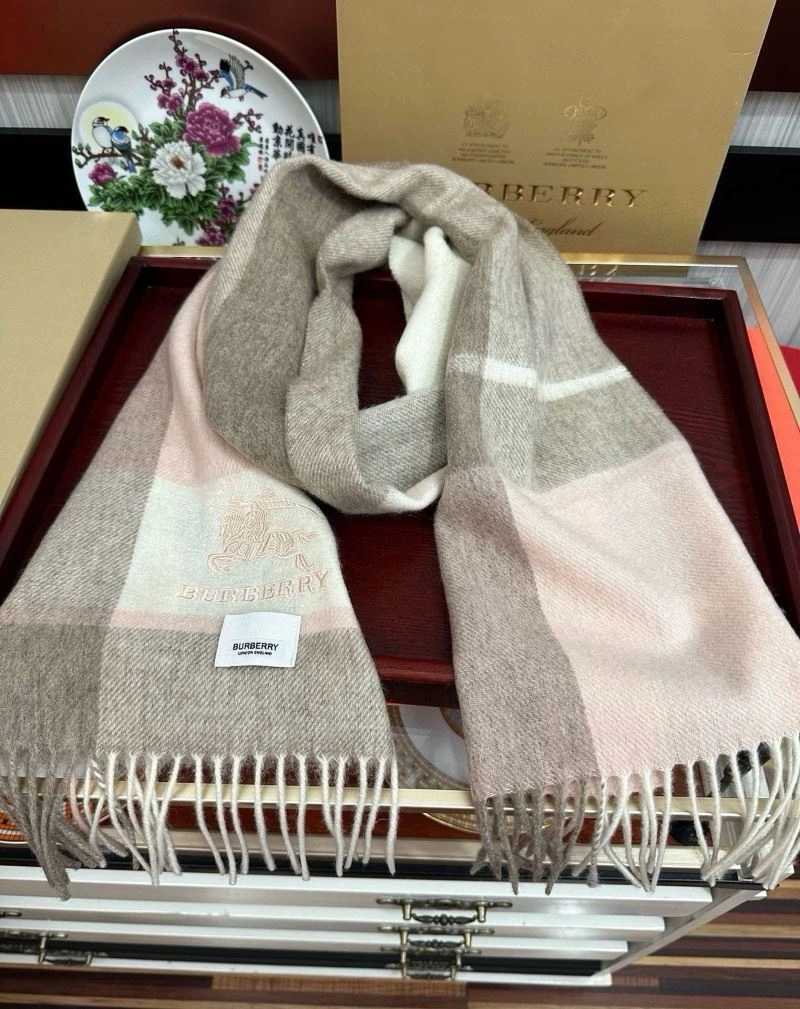 Exact replica Burberry Scarf