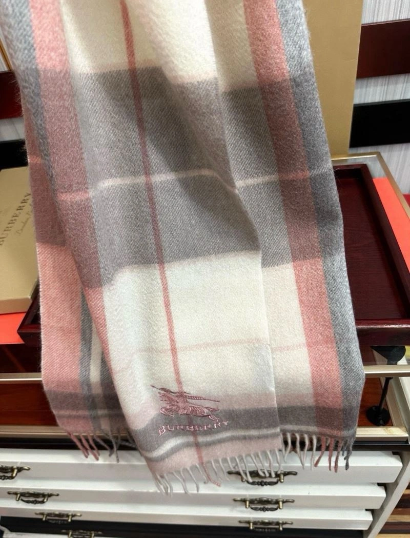 Legit Burberry Scarf