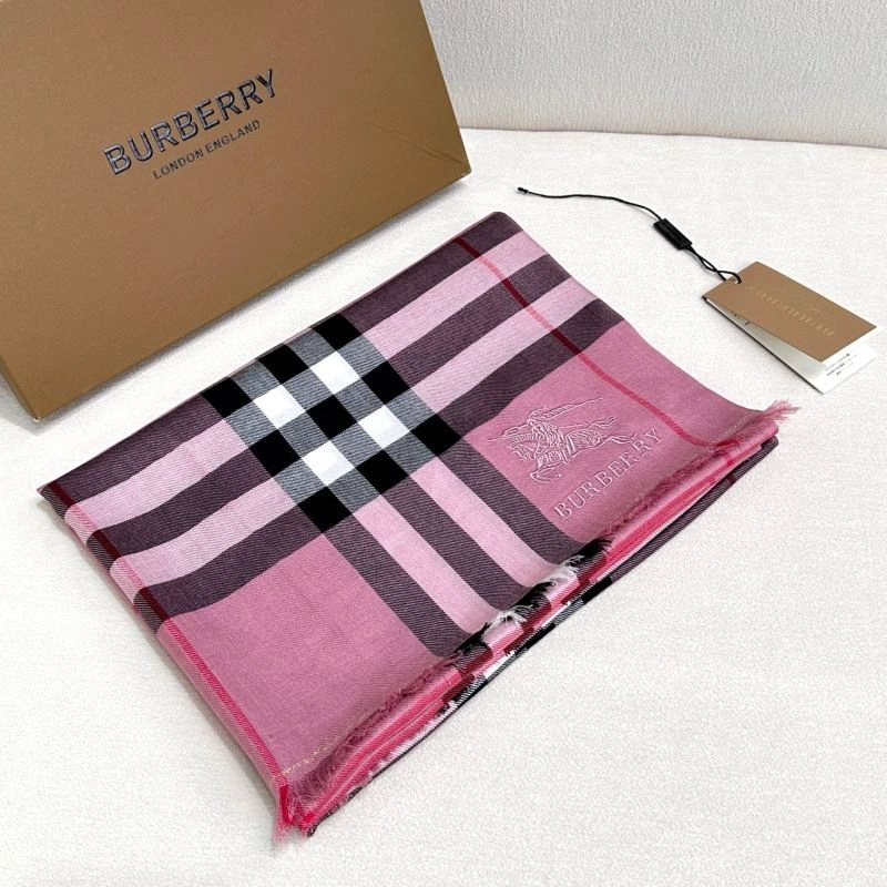 Accurate model Burberry Scarf
