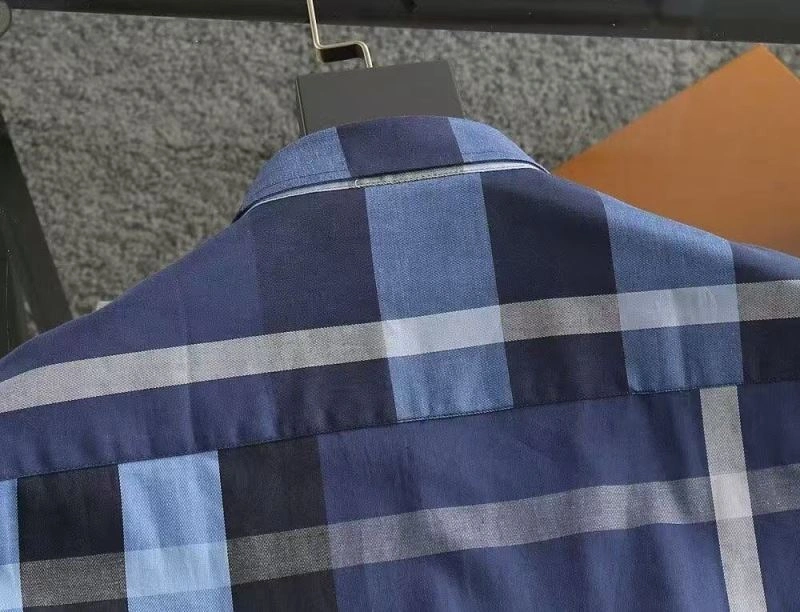 Low-cost Burberry Shirts