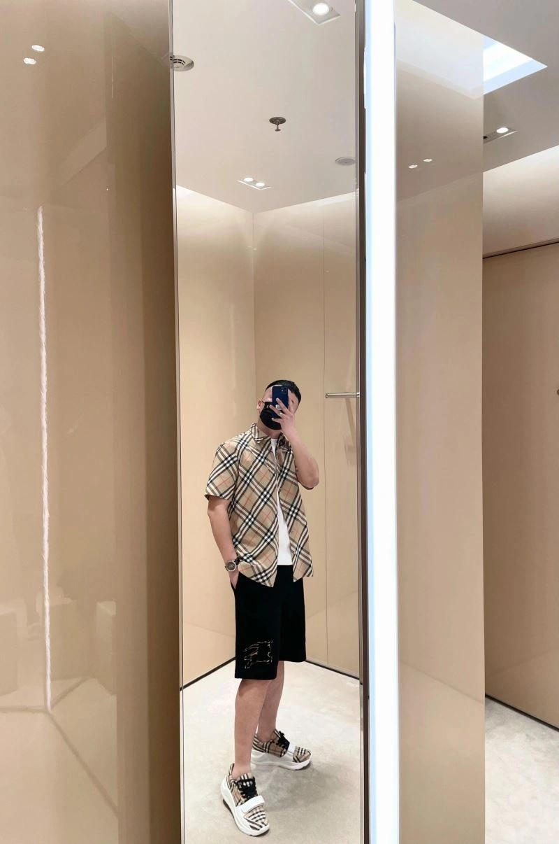 1:1 copy Burberry Shirts