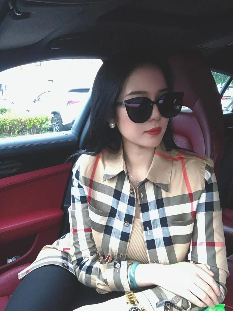 Mirror quality Burberry Shirts
