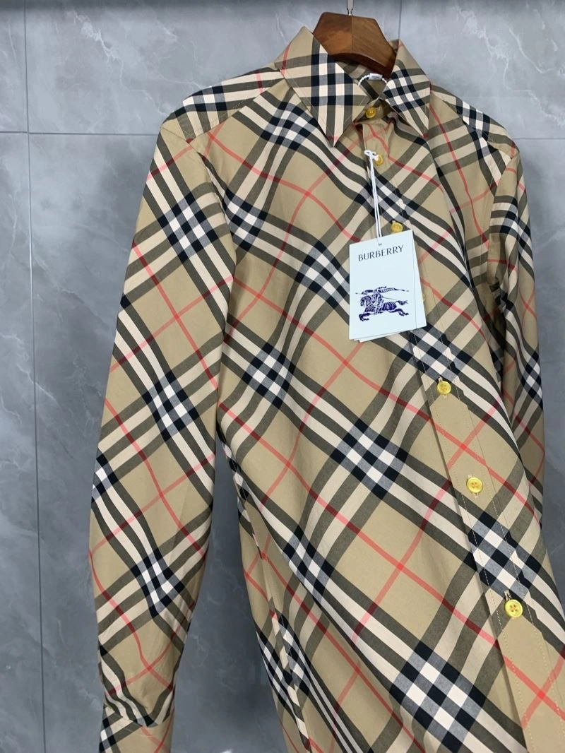 Accurate model Burberry Shirts