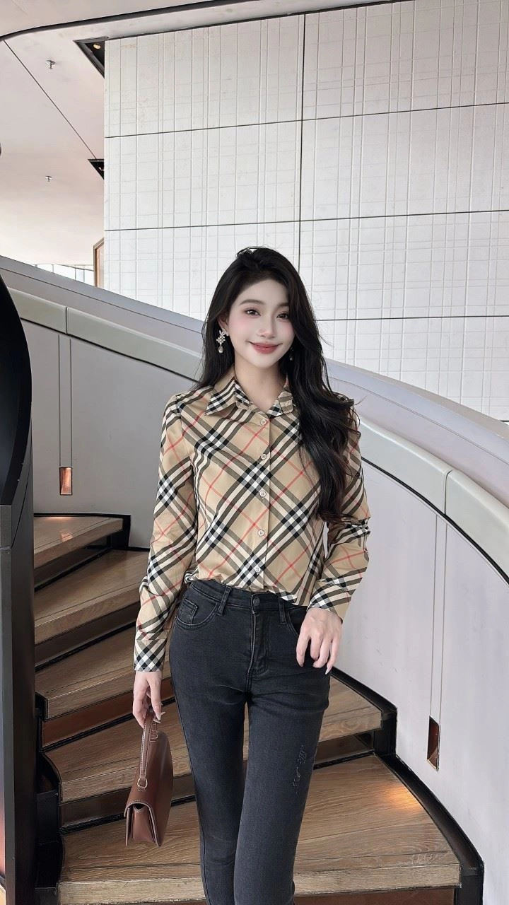Top mirror Burberry Shirts