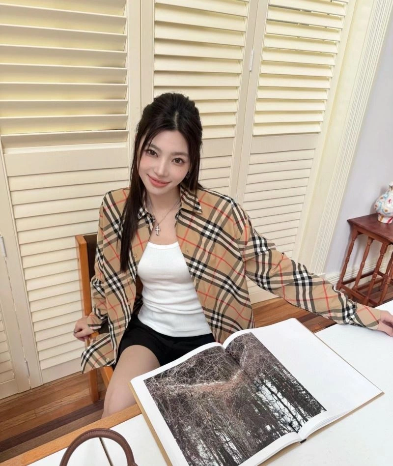 Low-cost Burberry Shirts