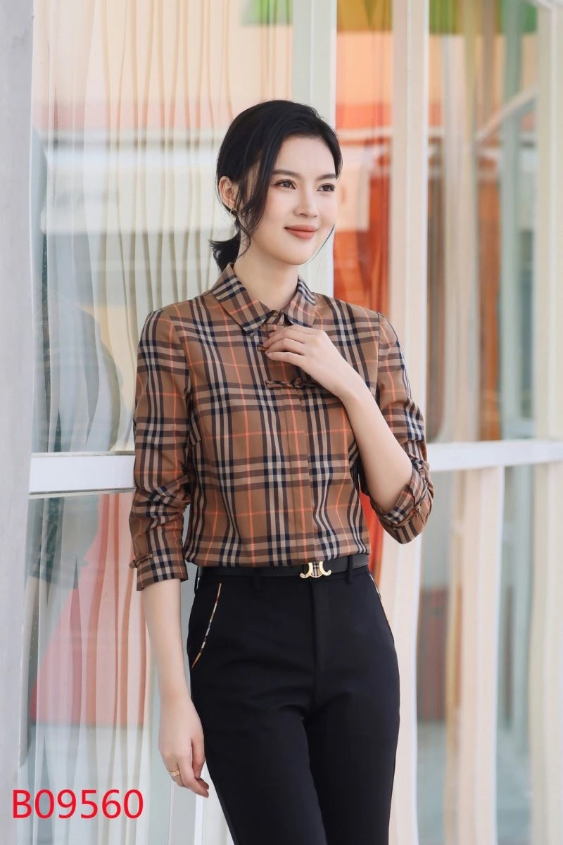 Accurate model Burberry Shirts