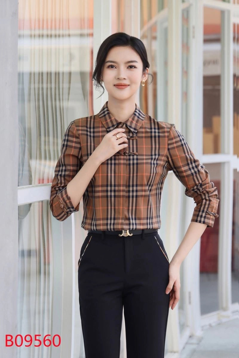Accurate model Burberry Shirts