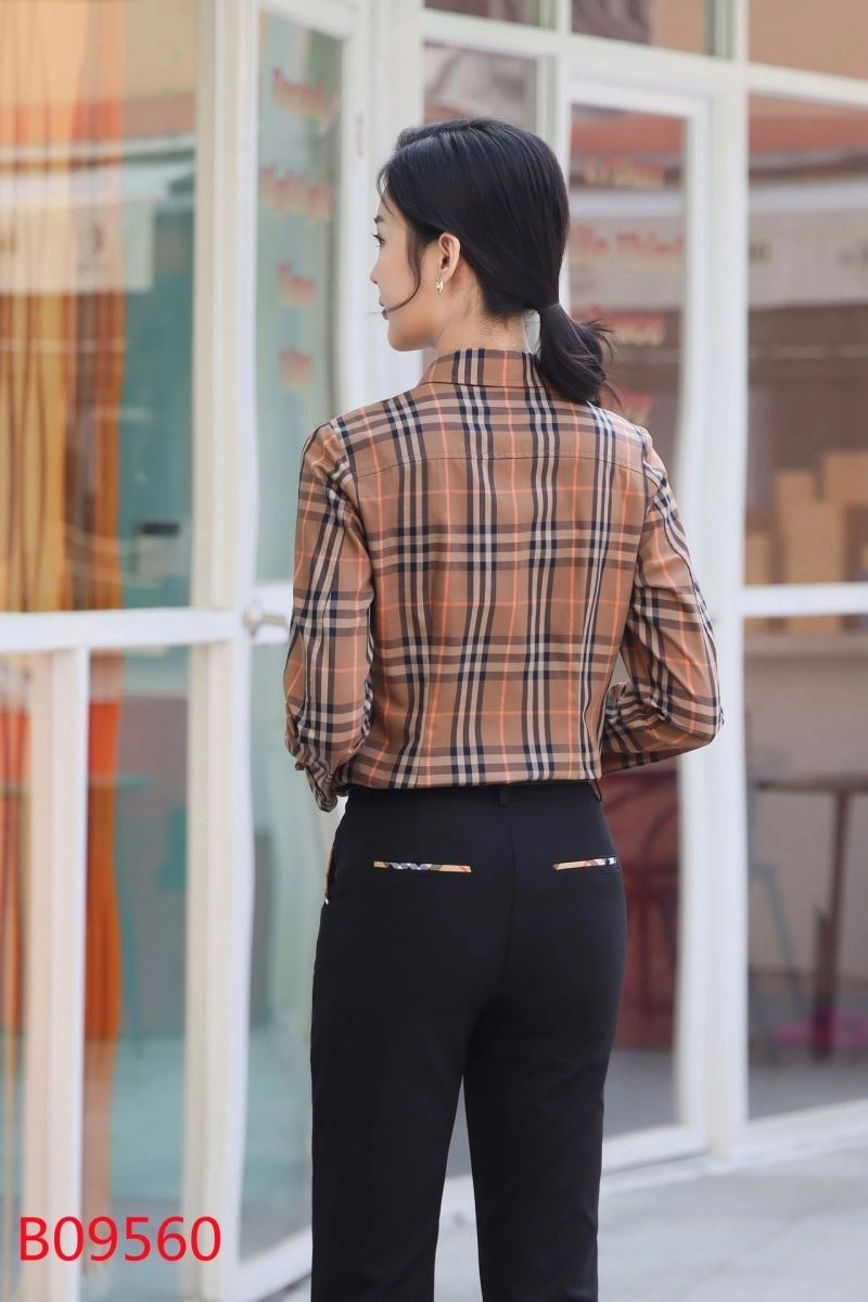 Accurate model Burberry Shirts