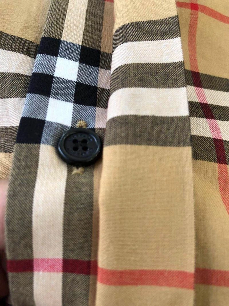 Accurate model Burberry Shirts
